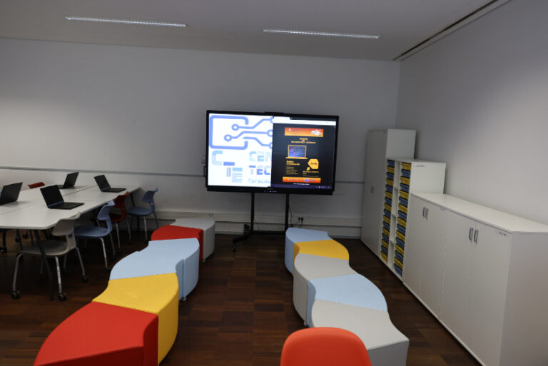 Agrupamento de Escolas de Vale de Ovil inaugurou Centro Tecnológico ...